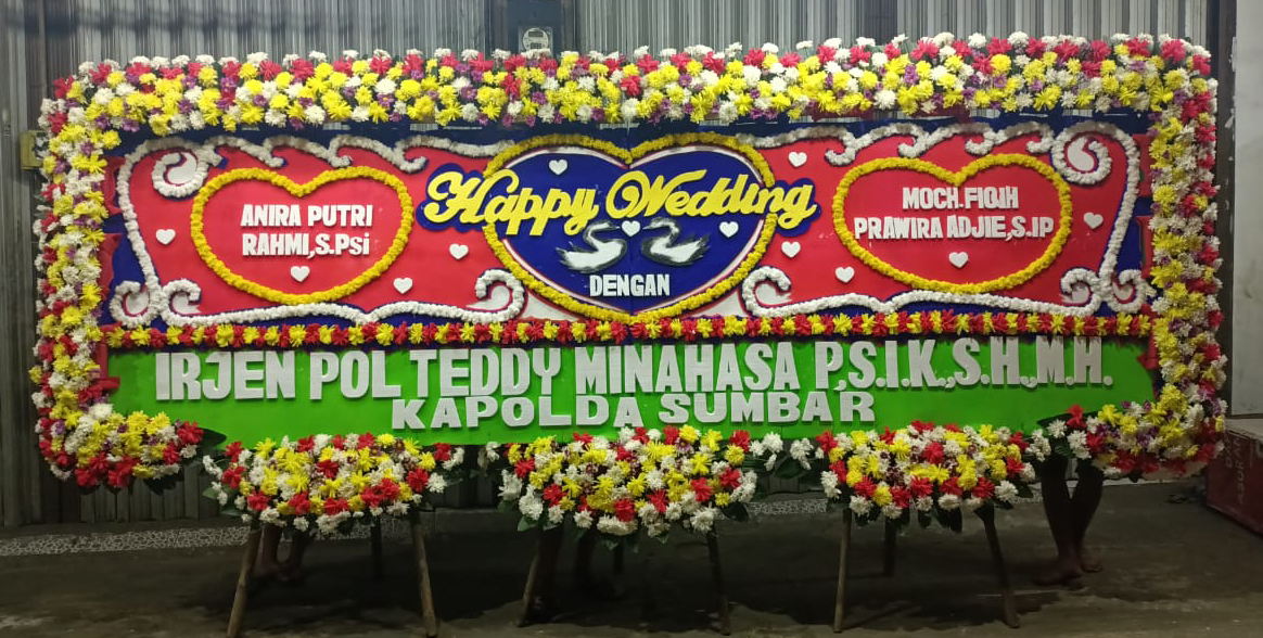 Flower Board & Standing Flower – The— Daisy Lady